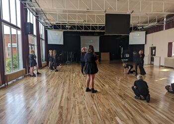 Welcome to Sandwich Technology School