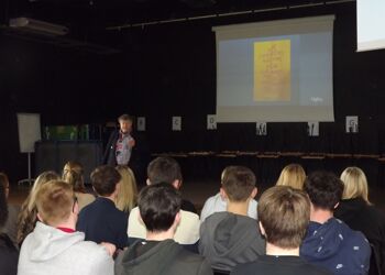 Welcome to Sandwich Technology School